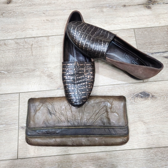 Lauren Mirkin | Bags | Lauren Merkin Brown Leather Zipper Clutch Bag ...